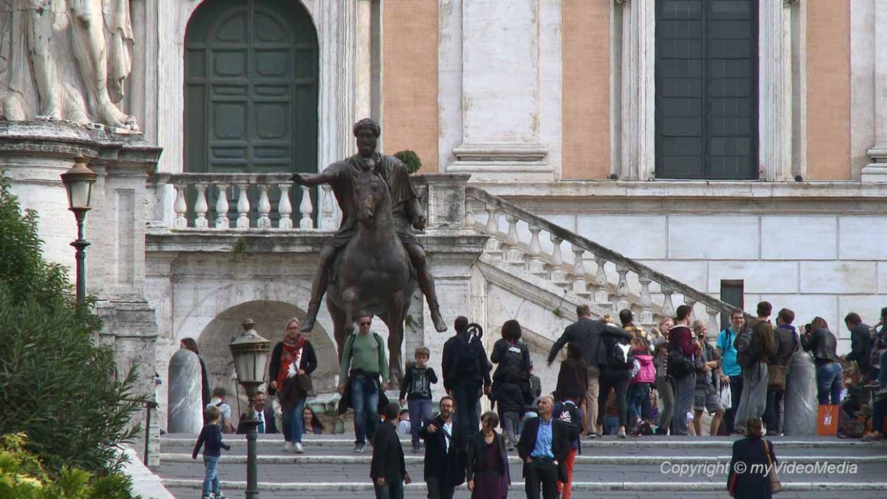 Rome – a walk in the city center - Italy - Travel Video Blog