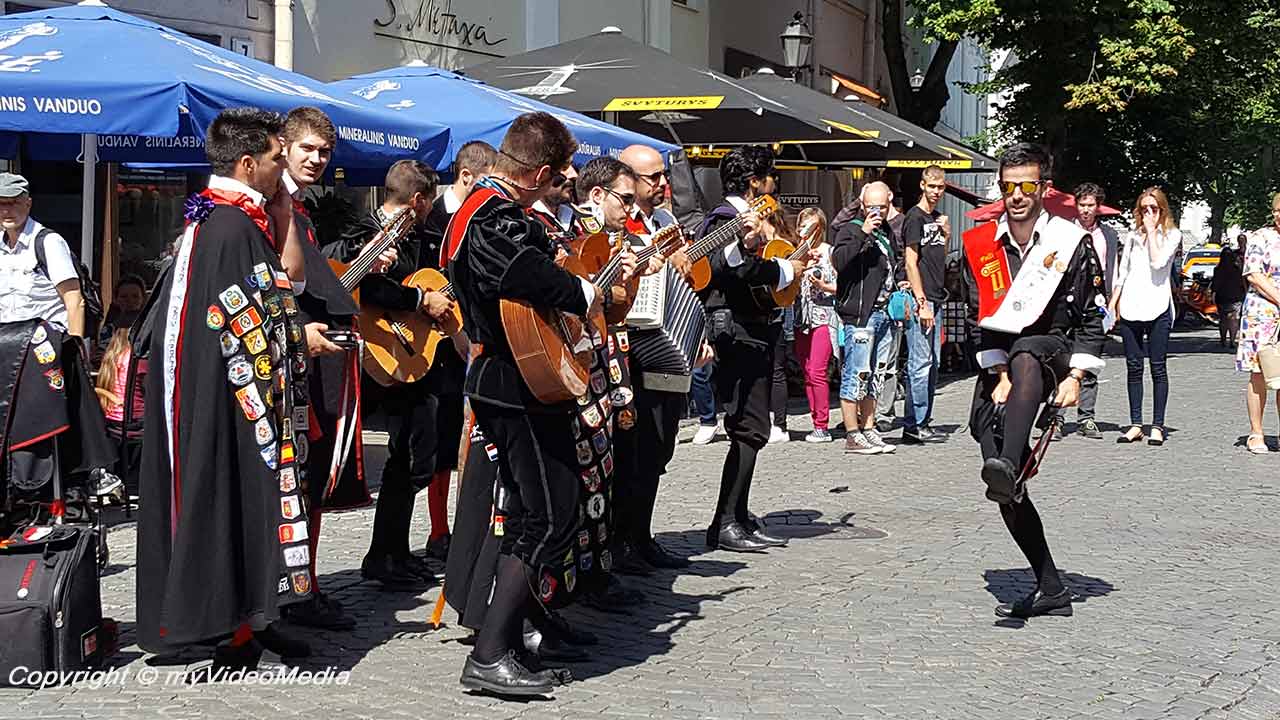 In the old town of Vilnius - Lithuania - Travel Video Blog