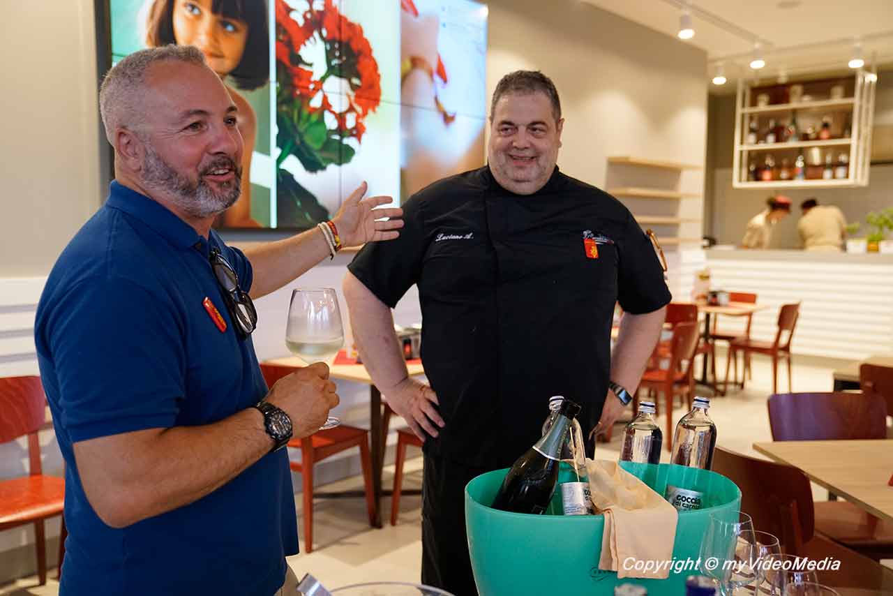 The Magician and Illusionist Erix Logan at Marina di Venezia - Italy